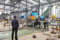 China Automatic Waste Tire Shredder 5000kg/h Capacity CE Certified Tire Recycling Machine for sale