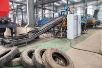 China Automatic Waste Tire Shredder 5000kg/h Capacity CE Certified Tire Recycling Machine for sale