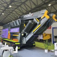China Double Shaft Design 55 kW Power Multifunctional Tracked Mobile Shredder for Waste Processing for sale