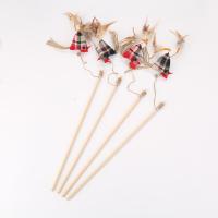 China Wood Luxury Chicken Shaped Cat Toy Stick With Feather Interactive for sale