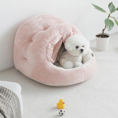 China Felt Dog Bed Pet Bed Luxury Cat Cave Plush Yurt Door Curtain Comfortable Semi-enclosed Pet Kennel for sale
