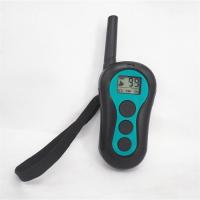 China Waterproof Rechargeable Pet Training Products Remote Control Electric Shock Collar For Dogs for sale