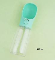 China 19oz Large Capacity Dogs Travel Water Bottle Leak Proof Portable With Hot Water for sale