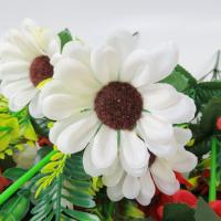 China Durable Artificial Flowers Long-Lasting And Beautiful Daisy Plastic Flowers With Different Colors for sale