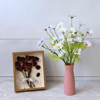 China Small Daisy Indoor and Outdoor Decor Flowers Long Term Artificial Flowers For Wedding Party Decoration Silk Flower Stems for sale