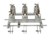 China 10kV Ceramic MV Disconnect Switch 630A Medium Voltage Disconnect Switches With Earthing Switch for sale