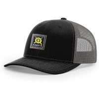 China Custom Embroidered Logo 6 Panel Trucker Mesh Cap Distressed Baseball Hat for Adults for sale
