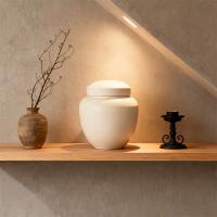 China 100% Kaolin Clay Biodegradable Funeral Urn Natural Eco Memorial Urn for ashes for sale