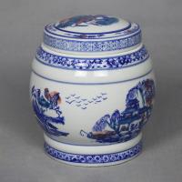 China Decorative Classic Blue White Porcelain Funeral Urn For Human Ashes Wholesale for sale