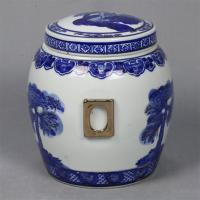 China Chinese Style Blue White Porcelain Funeral Urn Adult Memorial Urn Hand Painted for sale