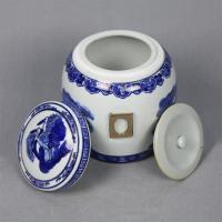China Chinese Style Blue White Porcelain Funeral Urn Adult Memorial Urn Hand Painted for sale