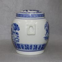 China Glossy Finish Oriental Blue And White Ceramic Cremation Urn 23x22cm Custom Shape for sale