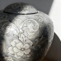 China Glossy Finish Ceramic Cremation Ash Jar For Adult Human / Baby Ashes In Loving Memory for sale