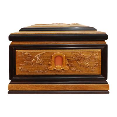 China Luxury Carved Handmade Wooden Urns For Ashes Solid Wooden Keepsake Urns OEM for sale