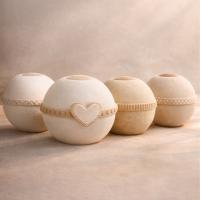 China Eco-Friendly Biodegradable Urns for Funeral Homes Bulk for sale
