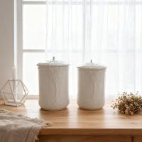 China Premium Ceramic Pet Urns Elegant White Design for Pets for sale