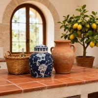 China Ceramic Jars Elegant Blue White Keepsake Urn Wholesale for sale