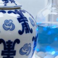 China Ceramic Jars Traditional Chinese Motif Pet Urn Bulk Supply for sale