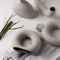 China Minimalist Ceramic Vase with Raw Matte Finish for sale