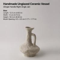 China Minimalist Ceramic Vase with Raw Matte Finish for sale