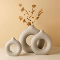 China Modern Abstract Vase Set in Matte White and Silver for sale