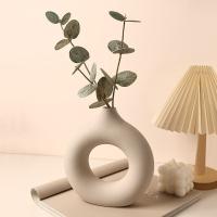 China Modern Abstract Vase Set in Matte White and Silver for sale