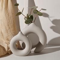 China Modern Abstract Vase Set in Matte White and Silver for sale