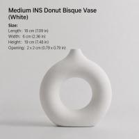 China Modern Abstract Vase Set in Matte White and Silver for sale