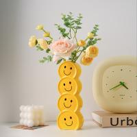 China Smiley Stack Vase for Modern Desktop Styling for sale