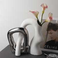 China Abstract Interlocking Vase Set for Modern Home Decor for sale