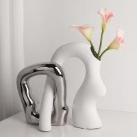 China Abstract Interlocking Vase Set for Modern Home Decor for sale