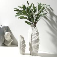 China Nordic Leaf Vase for Modern Home Decor for sale