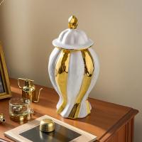 China Luxury White and Gold Ceramic Vase for sale