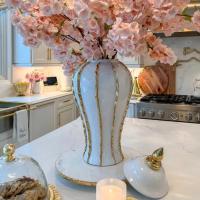 China Decorative White Gold Ginger Jar for Home Decor for sale