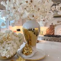 China Decorative White Gold Ginger Jar for Home Decor for sale