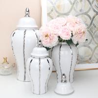China Elegant Ceramic Covered Jar with Gold Lines for sale