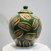 China Wholesale Ceramic Cremation Urn with Green Leaf Design for sale