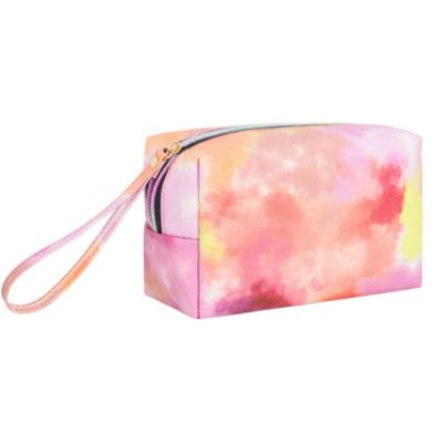 China Custom PU Leather Cosmetic Bag with Handle Cloud Pattern Makeup Organizer 500pcs MOQ for sale