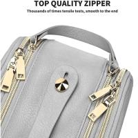 China OEM Large Travel Toiletry Makeup Bag for Women PU Water Resistant Tote 500pcs MOQ for sale