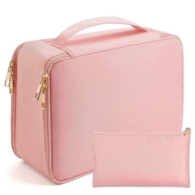 China Large Nylon Cosmetic Makeup Bag Organizer Portable Travel Case with Compartments 500 MOQ for sale