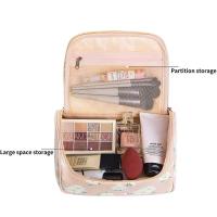 China PU Large Makeup Bag Organizer Zipper Pouch 500 Piece MOQ Waterproof Travel Toiletry Case for sale