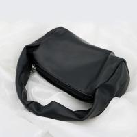 China Practical Zipper Womens Travel Toiletry Bag Thick Durable Texture Leather for sale