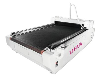 China Lihua Automatic Curtain Style Cutting Equipment for Perfect Curtain Top Production for sale