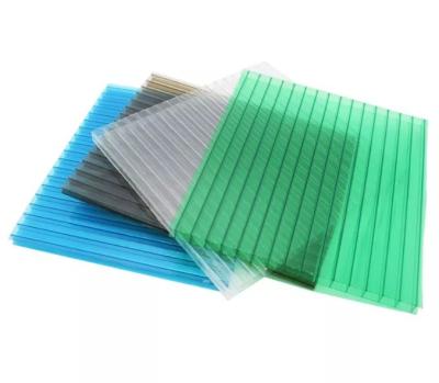 China Twin-Wall Hollow Polycarbonate Greenhouse Roofing Sheets 3-20mm Thickness with 90% Light Transmission for sale