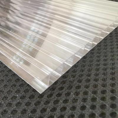 China 3mm-18mm Polycarbonate Hollow Sheet with 90% Light Transmission and UV Protection for Greenhouse Roofing for sale