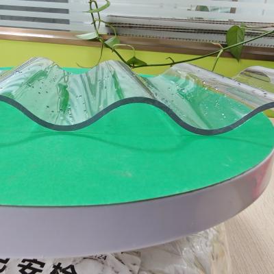 China Clear Polycarbonate Corrugated Sheet 0.8mm 2.5mm UV Coated Weather Resistant for Pergola Patio Roofing for sale