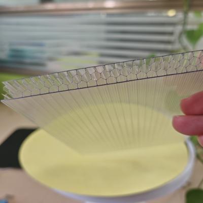 China Clear Blue Green Bronze 2.1m x 5.8m Honeycomb Polycarbonate Sheet Lightweight High Strength Roofing Panel for sale