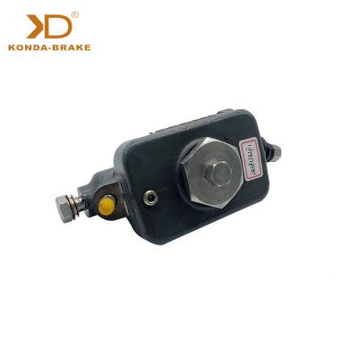 China Forklift Excavator Truck Clutch Master Cylinder For 2438U43F1 for sale