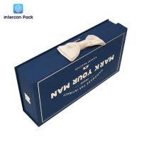 China Cardboard Luxury Gift Packaging Boxes Clamshell With Ribbon Closure for sale
