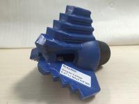 China Thread 3 1/2 AR 165mm 6 1/2 Diameter Drag Drill Bit Blue Corlor For Water Well Drilling for sale